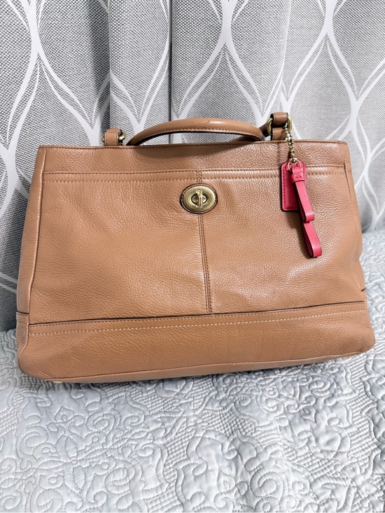 Coach | Bags | Coach Tan Pebbled Leather Satchel With Red Tag F23268 ...